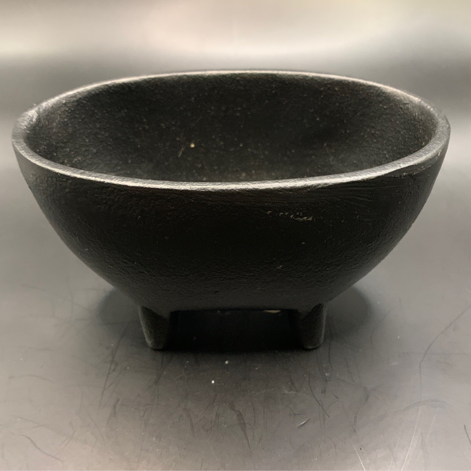 Large Oval Open Cast Iron Cauldron | MommaLuna